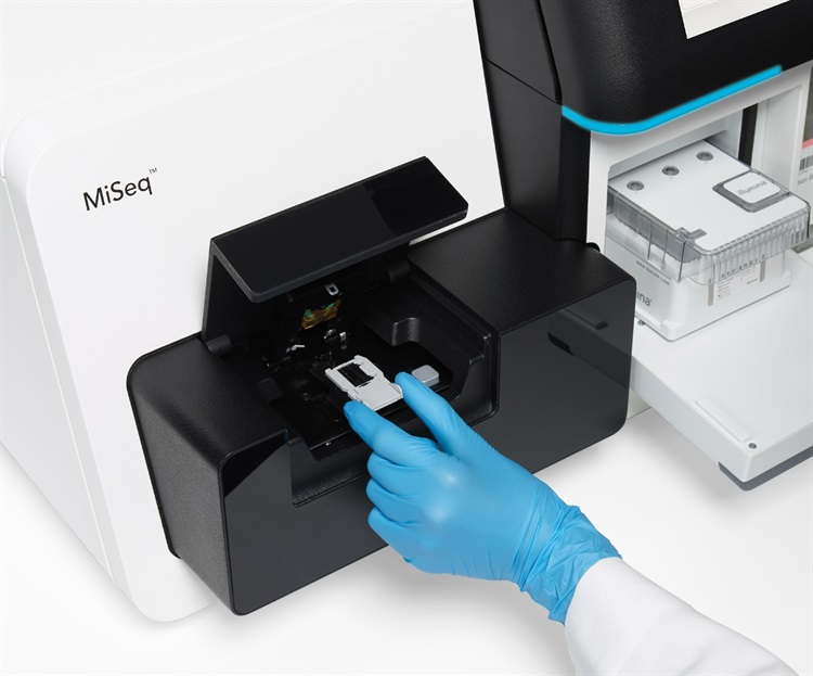 MiSeq™ i100 System : Get Quote, RFQ, Price or Buy