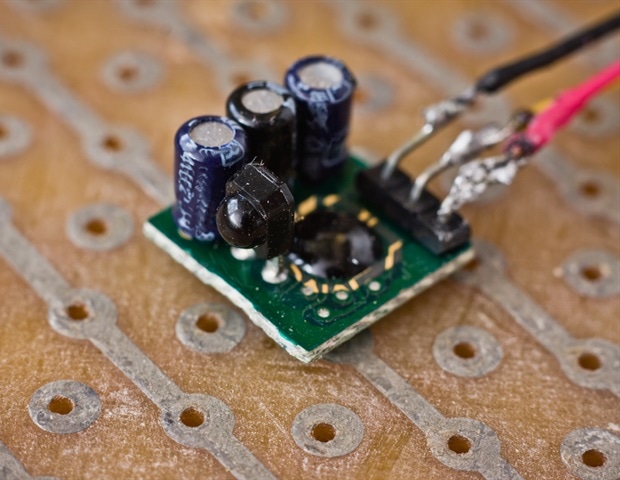 How are Photodiodes Used in Flow Cytometry?